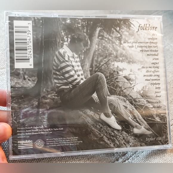 Taylor Swift | Media | Rare Taylor Swift Folklore Cd Misprint Booklet ...